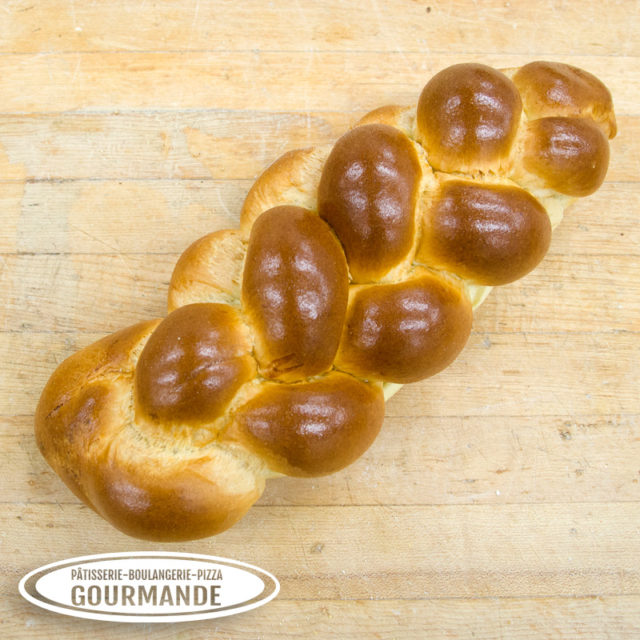 Pain Tressé - Pâtisserie - Boulangerie - Pizza Gourmande Montréal
